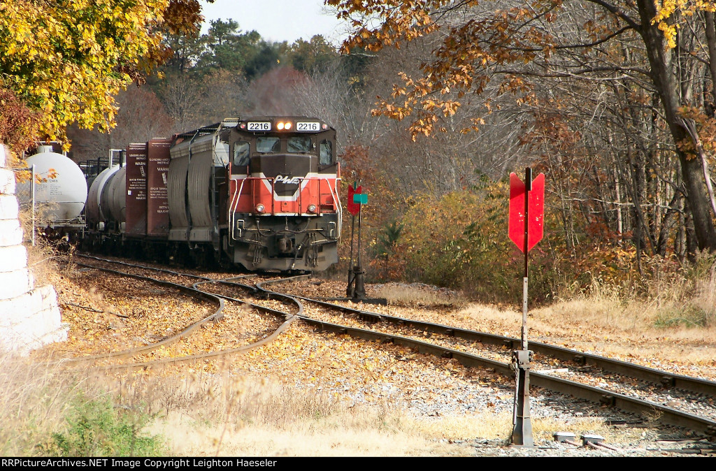 PW 2216 working the yard